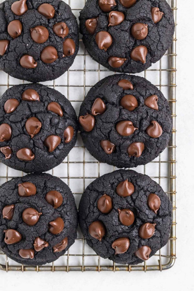 Black Cookies - Texanerin Baking