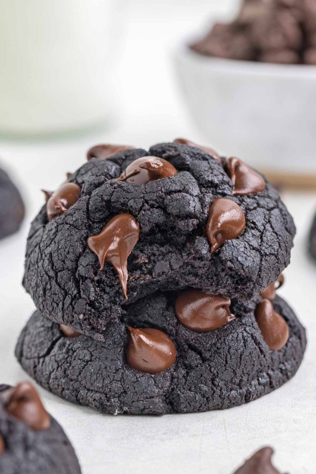 Black Cookies - Texanerin Baking