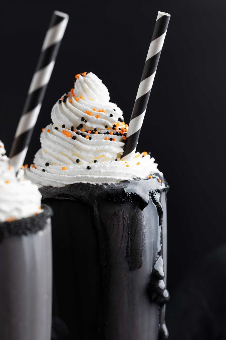 Black Milkshake - Texanerin Baking
