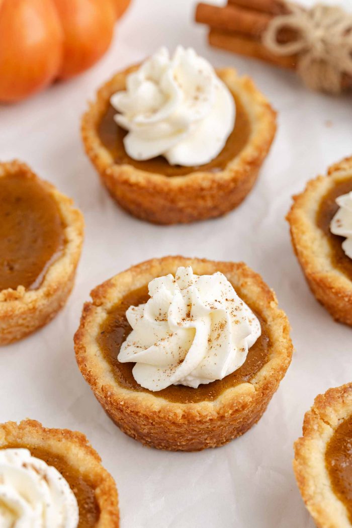 Pumpkin Tartlets (with cupcake or tartlet pans!) - Texanerin Baking